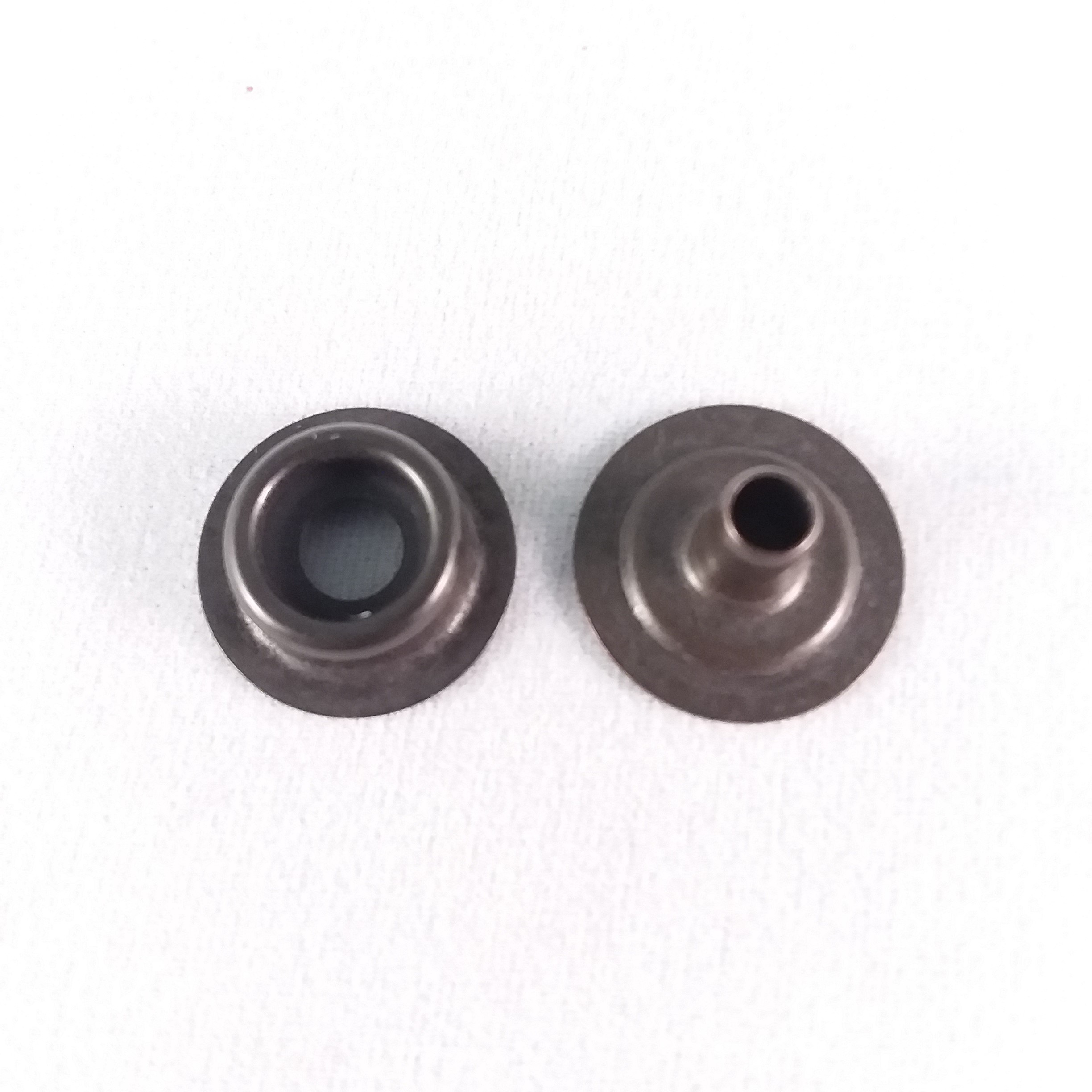 Cloth Stud Brass/Black Oxide 100 cnt - Northcoast Marine Specialties
